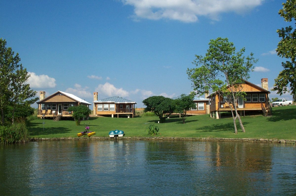 Vacation Rentals Lake LBJ, Tx | Water Front Cabin Rentals | Family Cottages
